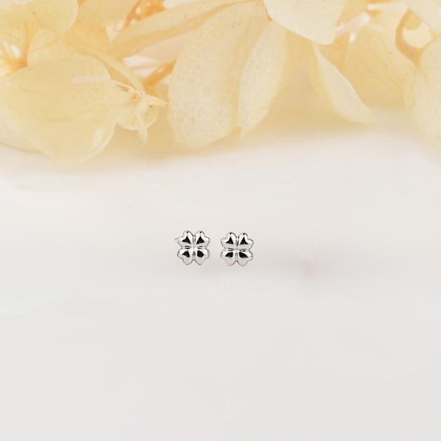 Деликатни сребърни обеци по ухото детелини средни | колекция Delicate ...